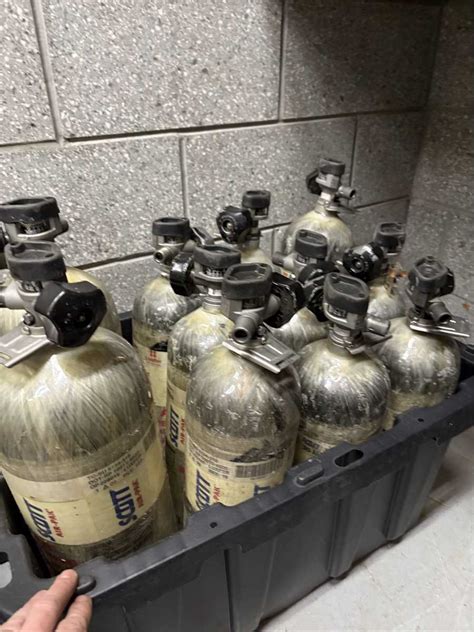 Scott 30 Minute And 60 Minute Scba Bottles Online Government Auctions