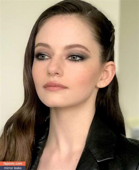 Mackenzie Foy Aka Mackenziefoy Nude Leaks Faponic