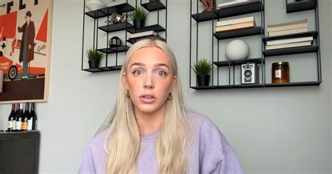 Spotify Makes Popular Call Her Daddy Podcast An Exclusive Engadget