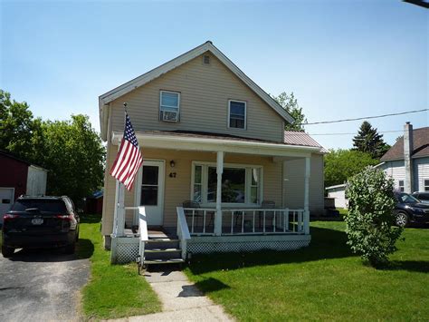47 Bouck St Dannemora Ny 12929 Zillow