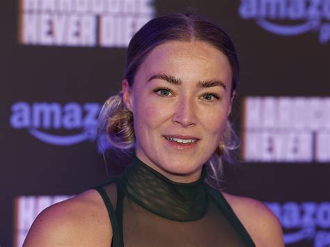 Claudia De Breij Openhartig Over Herstel ‘lang Leve Hormoontherapie