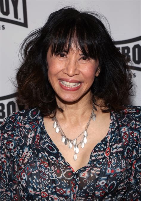 She Played Julie On Friends See Lauren Tom Now At 61