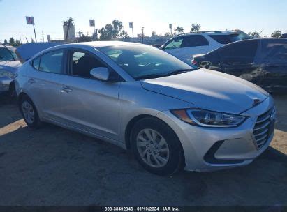 Vin Kmhd74lf3ju556989 Hyundai Elantra 2018 Se Silver 2 0l I 4 Dohc