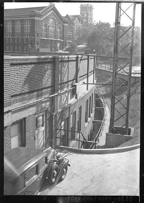 ปักพินในบอร์ด Old Cincinnati