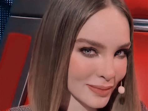 Belinda Anticipa La Micro Falda Que Será Tendencia En 2023