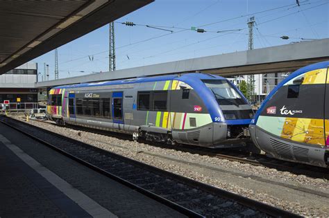 X 73909 of SNCF at Saarbrücken Hbf