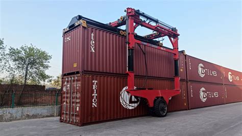 集装箱跨运车 湖南盛势通科技有限公司