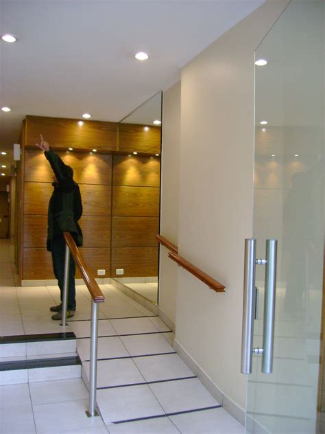 10 Ideas De Hall Edificio Decoración De Unas Hall De Entrada Edificios