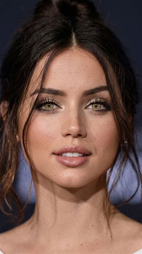 Ana De Armass Eyes Are Simply Mesmerizing