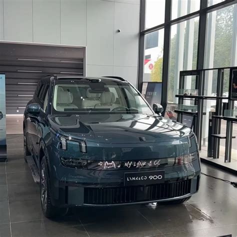 新款2025 Lynk And Co 900插电式混合动力大尺寸suv 5门6座电动lynk Co Suv带左转向车