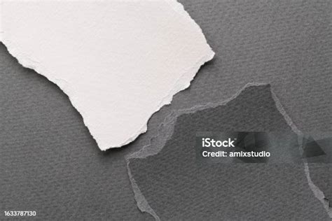가장자리가 찢어진 찢어진 종이 조각의 예술 콜라주 스티커 메모 모음 회색 흰색 노트북 페이지 조각 추상적인 배경 0명에 대한