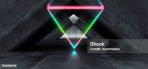 활기찬 삼각형 네온 배경 빛나는 무지개 블루 핑크 바이올렛 경로 트랙 게이트 입구 공상 과학 소설 미래 가상 현실 어두운 터널 콘크리트 그런 지 반사 레이저 조명 3d