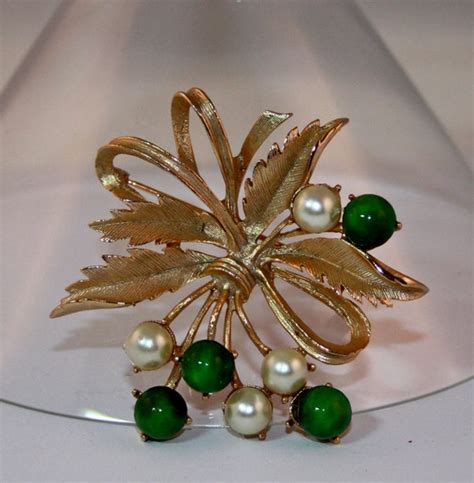 Sarah Coventry Spring Gem