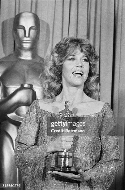 1337 Jane Fonda Oscar Photos And High Res Pictures Getty Images