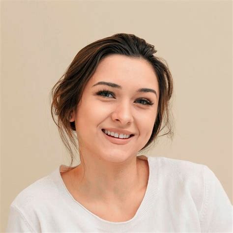 Bootstrap Gallery Data Metrics Admin Dashboard Template