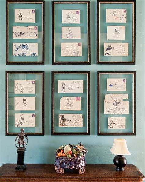 Creative Ways To Display Photos In An Old Frame