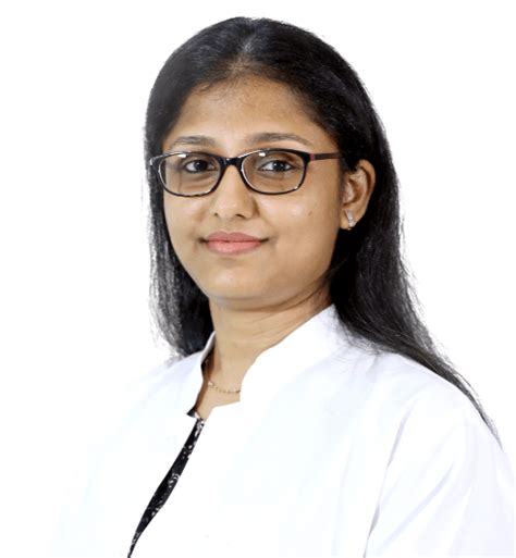 dr ayesha farheen shaikh ophthalmologist medeor hospital dubai