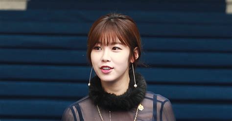 [포토엔]시크릿 전효성 하늘하늘 추워보이는 얇은 시스루 의상