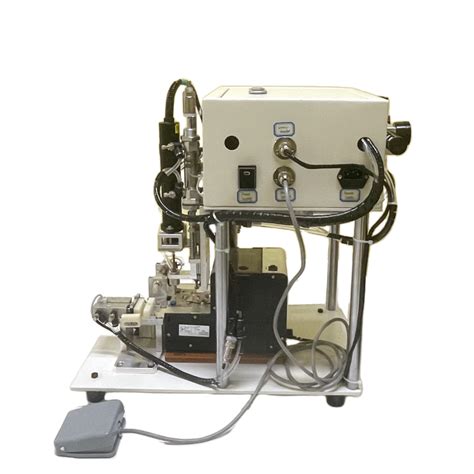 Auto Eyeglasses Frames Screwing Machine For Spring Leg Glasses Screw