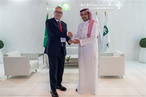 extreme networks meta on linkedin gitex2023 digital