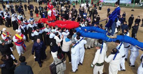 정월대보름 풍년 기원해요 판교 쌍용거 줄다리기 [포토뉴스]