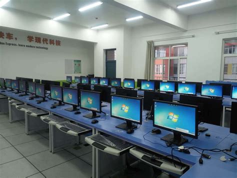 助力蒲城县城南第一小学搭建多媒体云教室