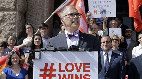 More Republican Lawmakers Call On Scotus To Reconsider Gay Marriage