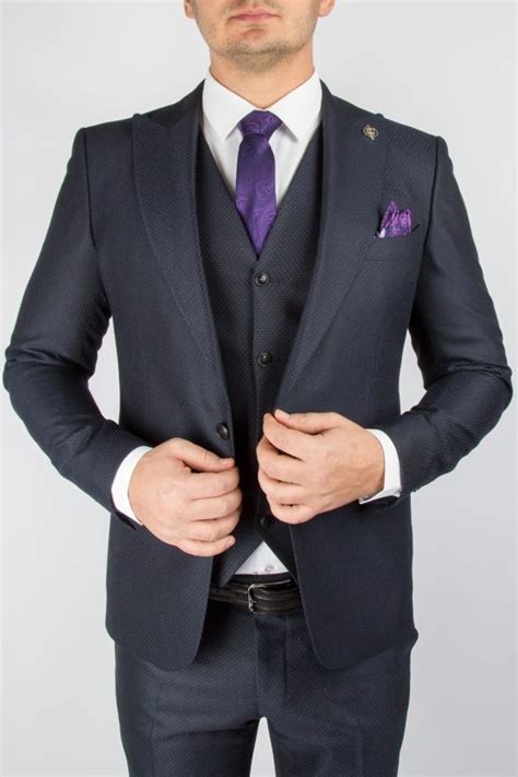 Купить Приталенный костюм тройка темно синего цвета в Москве Mens Segment