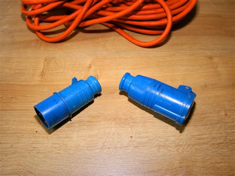 How To Make A Reverse Polarity Lead Practical Caravan