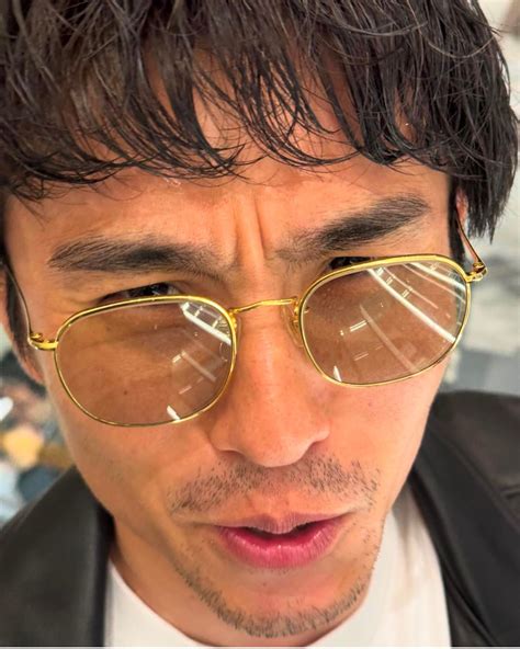 中尾明慶、妻・仲里依紗とのラブラブ”結婚11年記念日”ツーショット「自然体なご夫婦で本当に素敵」 Entame Next アイドル情報