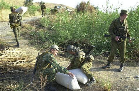 НА ПУТИ ГЕРОИНА стояли пограничники Группы пограничных войск России в