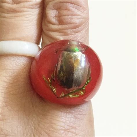 Jewelry Vintage Red Lucite Scarab Beetle Insect Bug Bubble Dome Ring