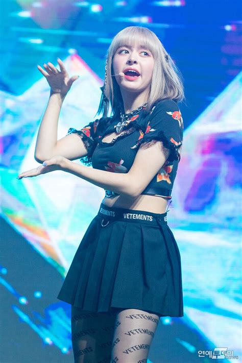 [today포토] 엔믹스 Nmixx 릴리 ‘걸 크러쉬