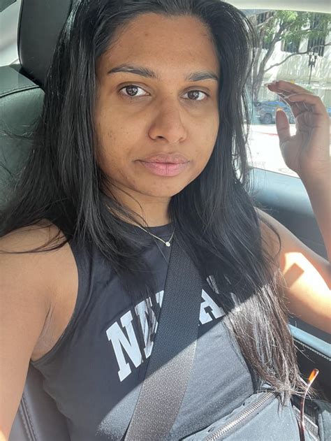 Thick And Full Eyebrows With The Softest Features Reyebrows