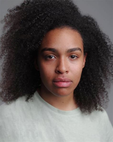 Joanie Diamond — Rada