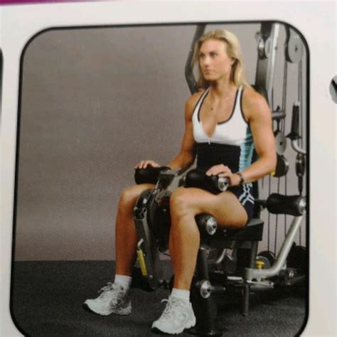 Leg Curl By Hanspeter Q Exercise How To Skimble