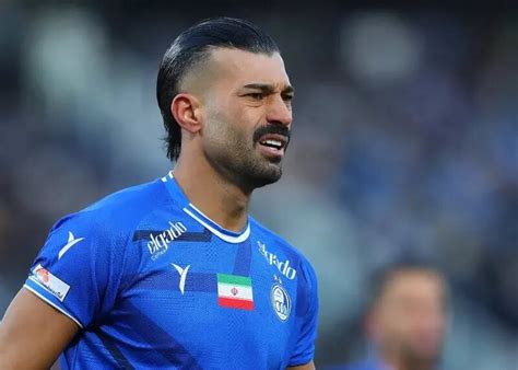 جادوی رامین رضاییان؛ کاشته چشم‌نواز مدافع باتجربه در تمرینات استقلال