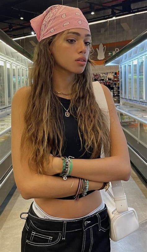 Pin On Bandana And Pinup Stylish Outfits Fashion Outfits Downtown Outfits