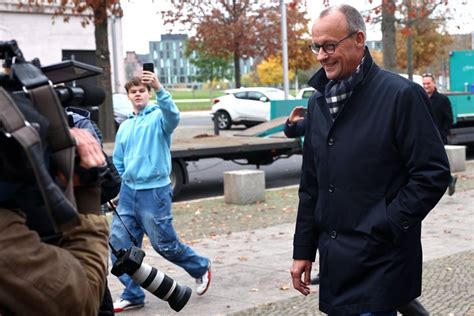 Лидерът на ХДС Фридрих Мерц е предпочитаният от германците бъдещ канцлер Mediapool Bg