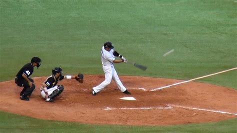 井口資仁引退試合9回裏2点差を追いつく劇的同点ホームラン！ Wacoca Baseball