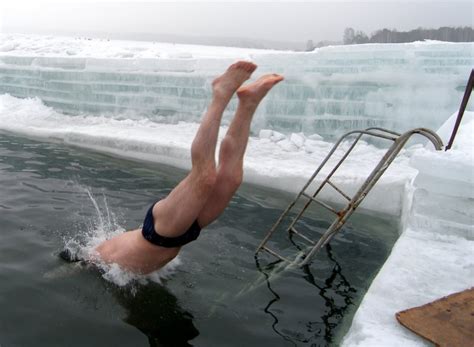 Картинки ныряние в прорубь 47 фото 47 фото