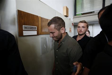 Netanyahus Son Avner Gets Restraining Order Against Israeli Social