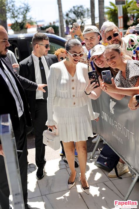 Selena Gomez Aka Selenagomez Aka Selenagomez Nude Leaks Onlyfans