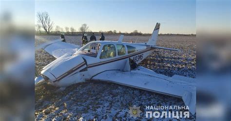 Самолет упал под Киевом «ФАКТИ