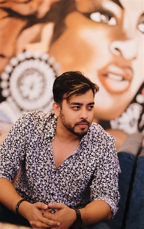 ছবির হাট ছবির হাট Added A New Photo