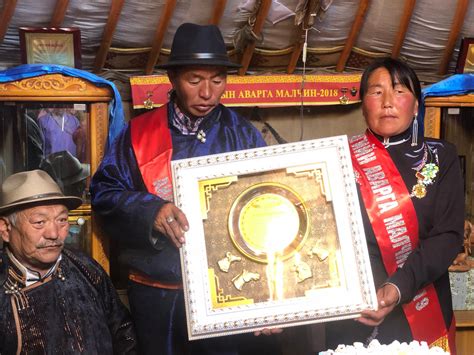 Дөргөн сумаас Аймгийн аварга малчин 5 Аймгийн алдарт уяач 3 тодорлоо E Mn