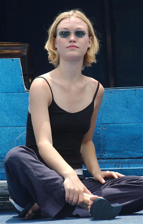 768 X 1200 Id 1142456