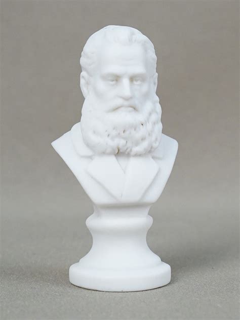 Бюст «Л Н Толстой бисквит начало Xx века высота 6 5см — Антикварная лавка в Калашном