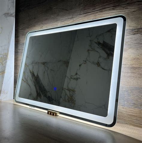 Огледало за баня с Led осветление 100x75cm