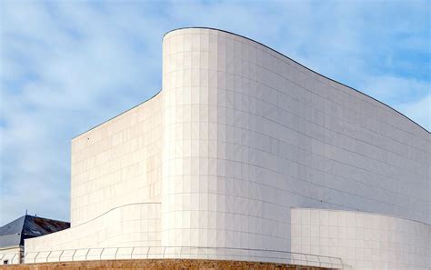 Facades Cladding And Walls Polycor Inc